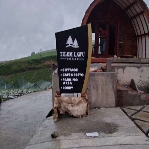 Model dan Desain Pylon Sign yang Menarik di Toko Reklame Id